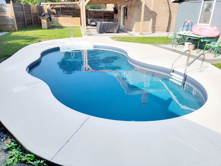 Buds Spas & Pools | Serving Ancaster, Dundas, Hamilton, Burlington
